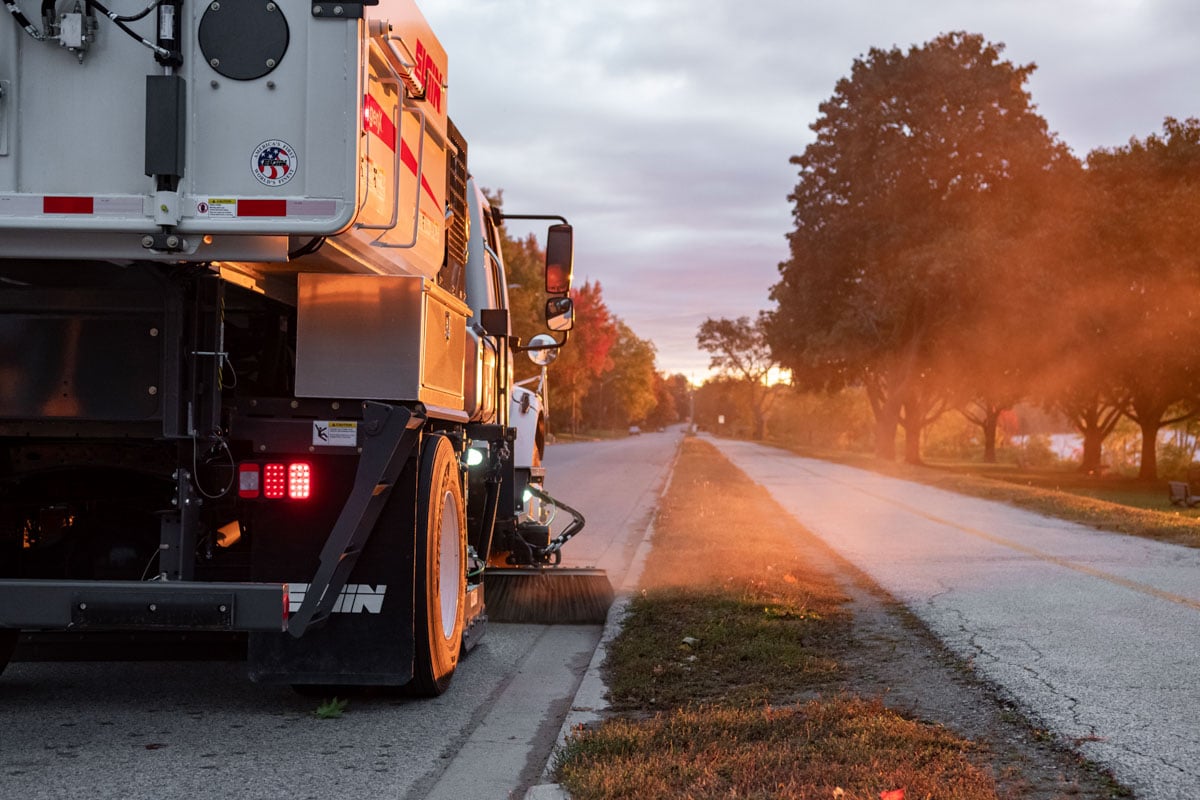 Mechanical Sweeper Trucks